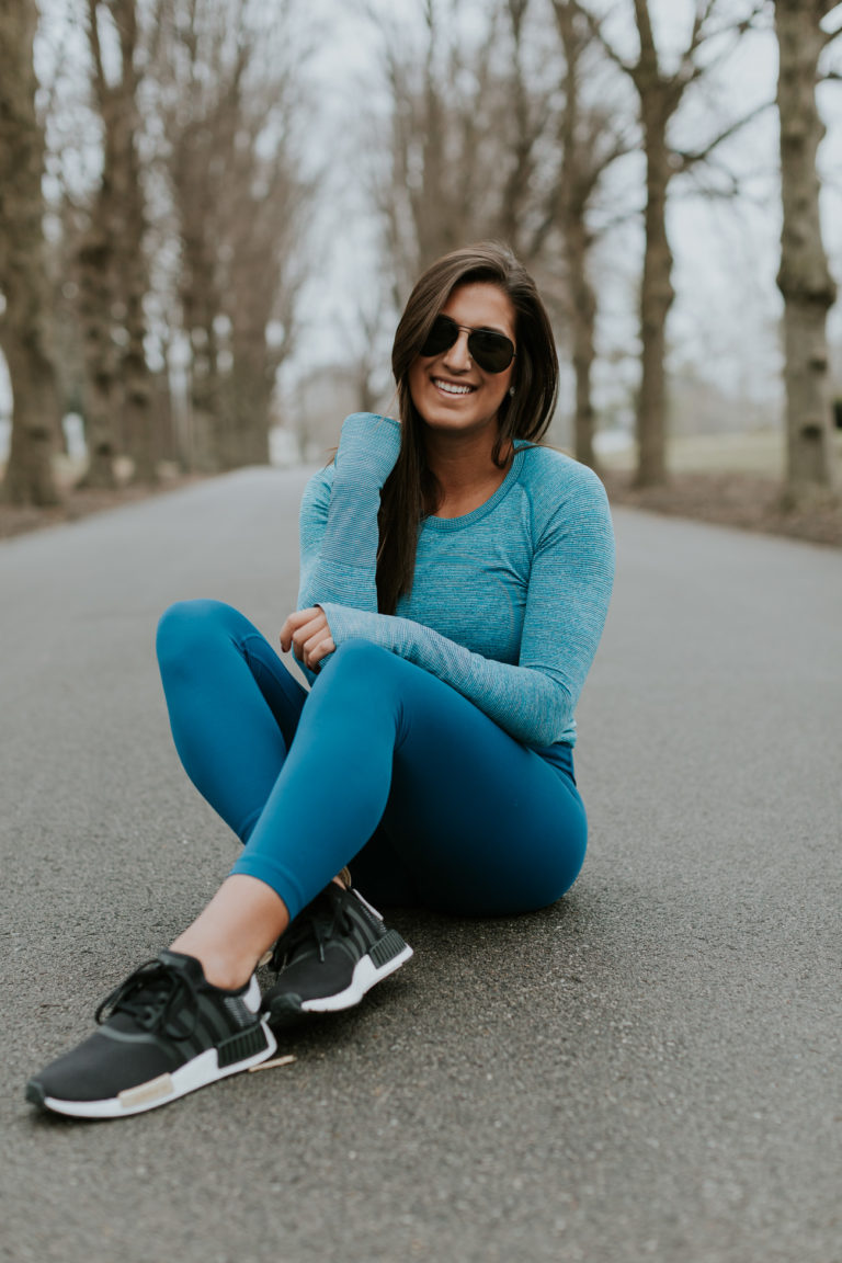 Weekly Workout Routine: Monochromatic Blue | A Southern Drawl