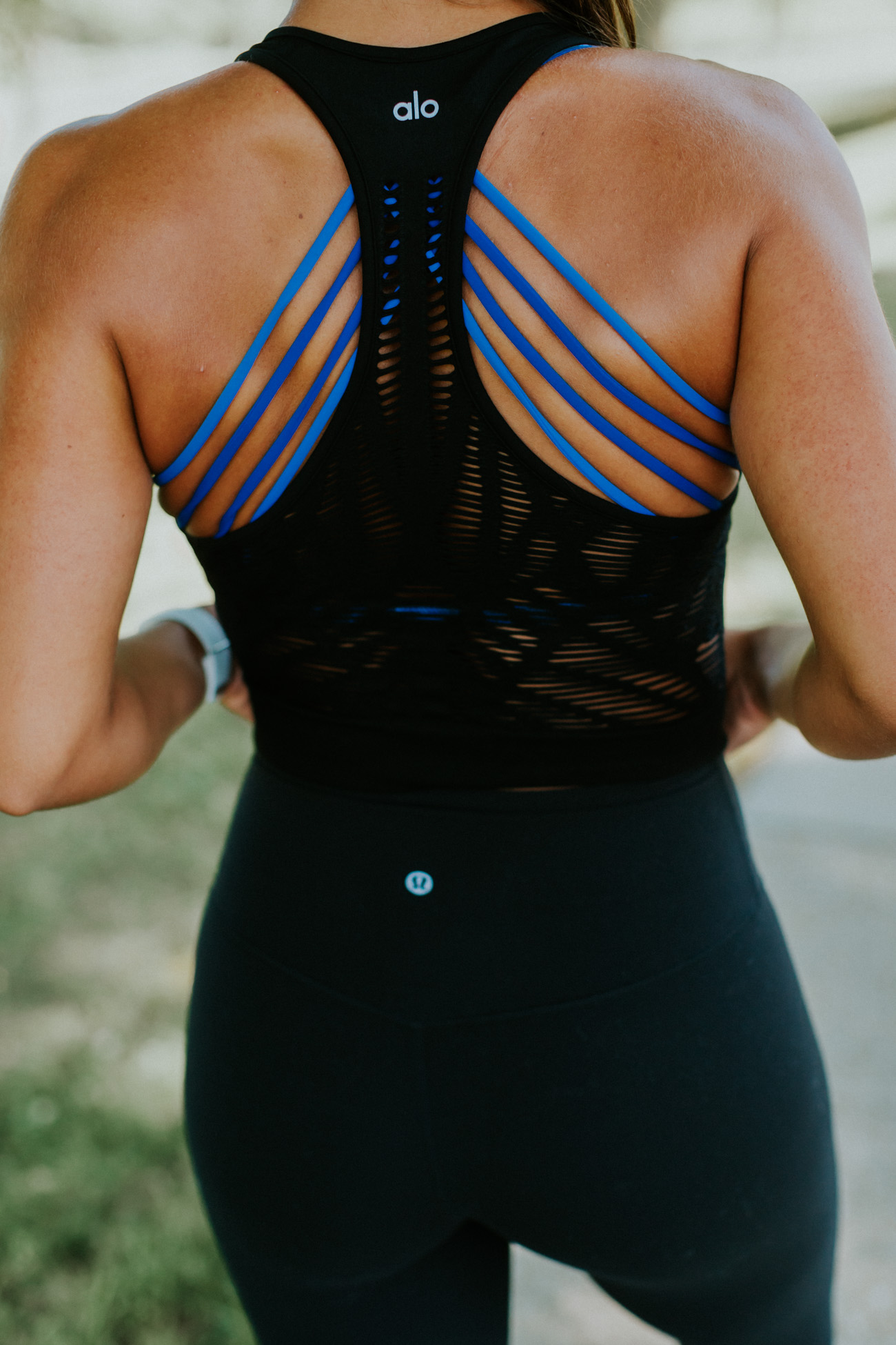 Weekly Workout Routine: Distressed Crop Tank | A Southern Drawl