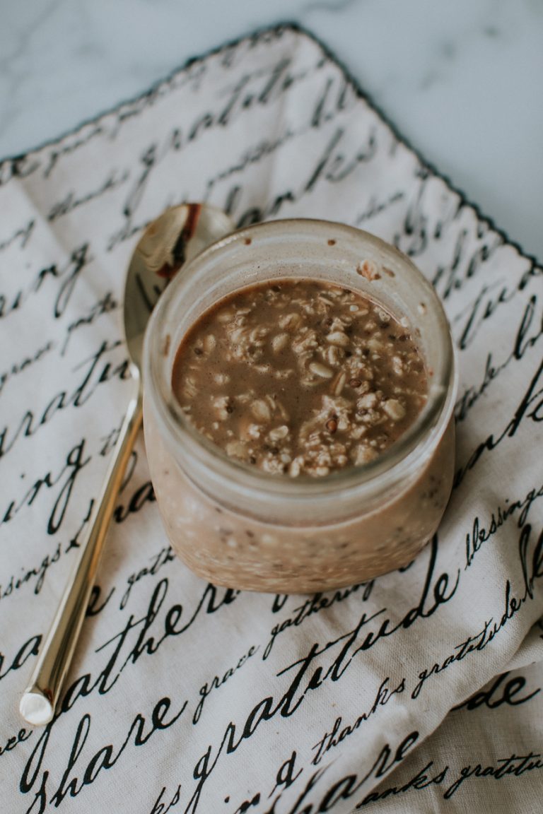 Overnight Chai Latte Oats | A Southern Drawl
